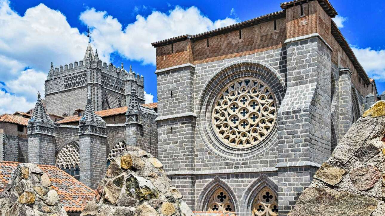 Self-guided tour in Avila - DareMapp. Gamified guided tours