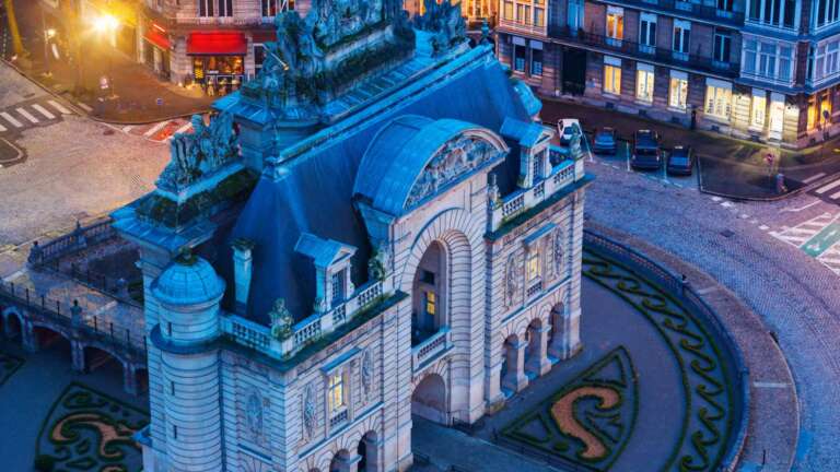 Self-guided tour in Lille - DareMapp. Gamified guided tours
